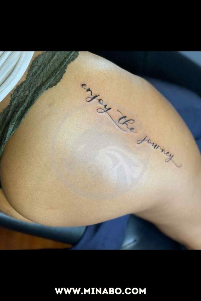 132 tatuajes en la nalga para mujeres: diseños y significado para ...